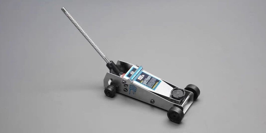 1/32 mini DIY screw Jack, Hobbies & Toys, Toys & Games on Carousell