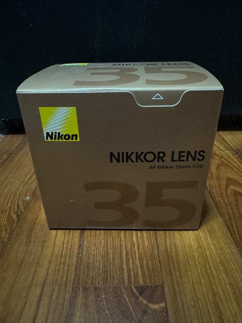 35mm f/2D, Photography, Lens & Kits on Carousell