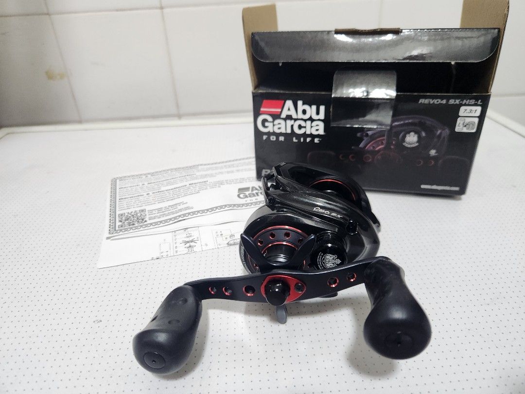 Abu revo sx hs left, Sports Equipment, Fishing on Carousell