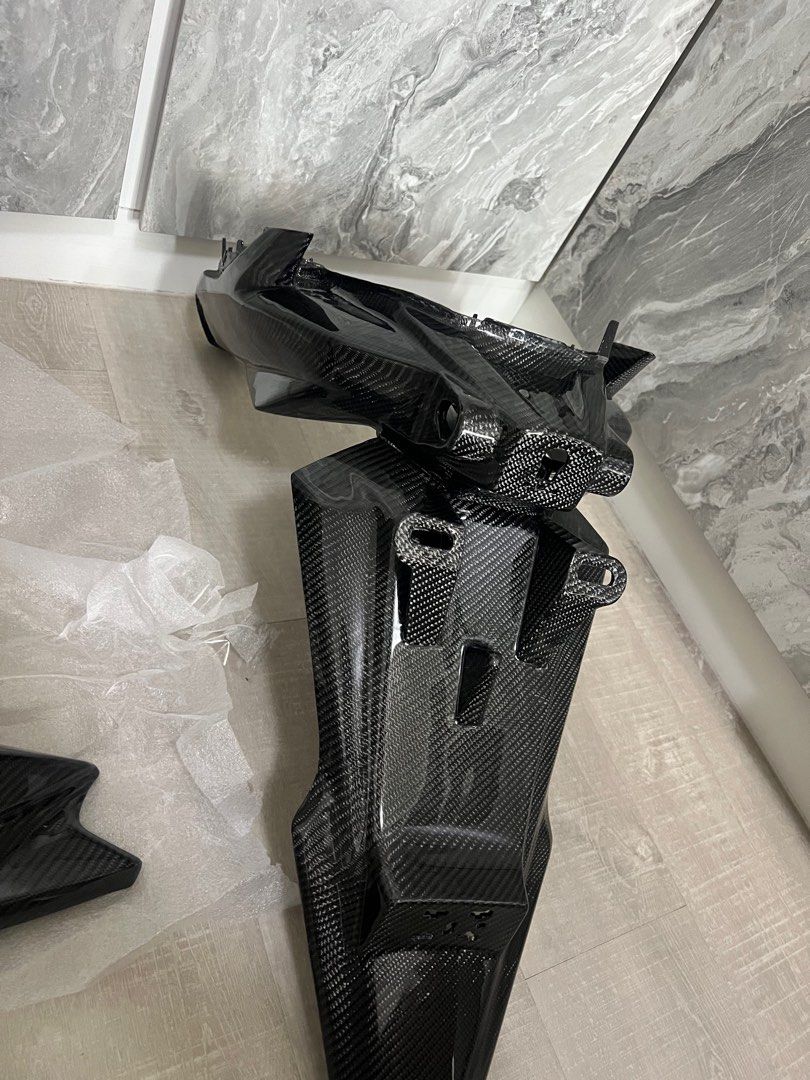 Aerox rear carbon V2, Motorcycles, Motorcycle Accessories on Carousell