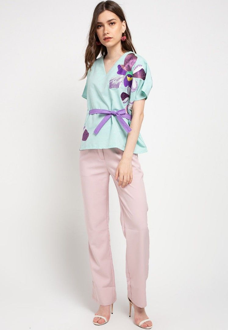 Ans. Ein multiway top, Women's Fashion, Tops, Blouses on Carousell