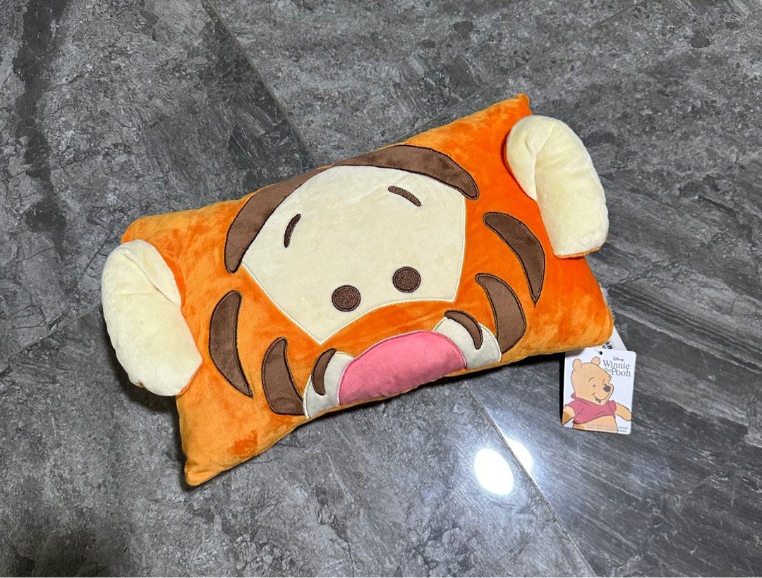 (BNWT) original disney tigger plush pillow toy, Hobbies & Toys ...