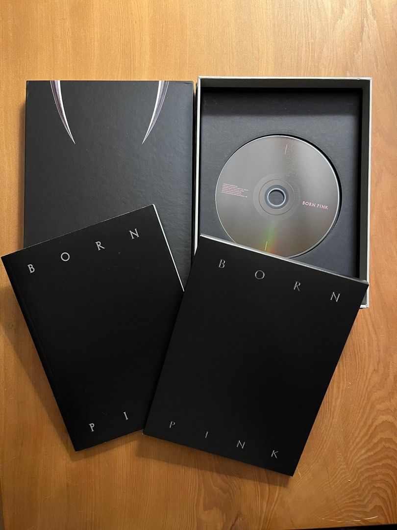 BLACKPINK BORN PINK (Box Set/Black Ver.), 書籍、休閒與玩具, 樂器、音樂相關, CD、DVD在旋轉拍賣