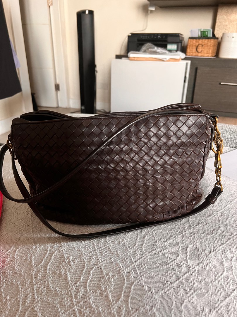 bottega venetta brown bag, Luxury, Bags & Wallets on Carousell