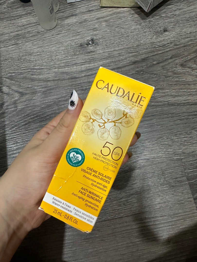 Caudalie paris sunscreen spf 50, Kesehatan & Kecantikan, Kulit, Sabun ...
