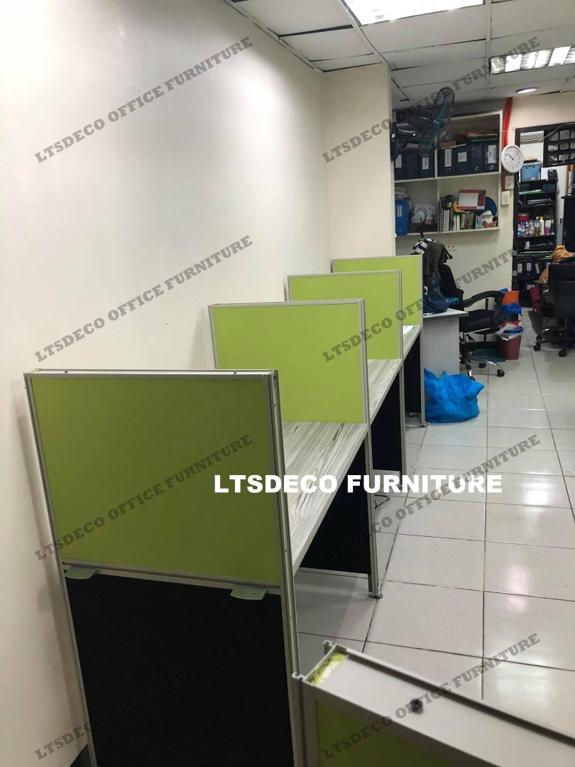 COMPUTER TABLE WITH SIDE PANEL ONLY OFFICE PARTITION AND FURNITURE ...