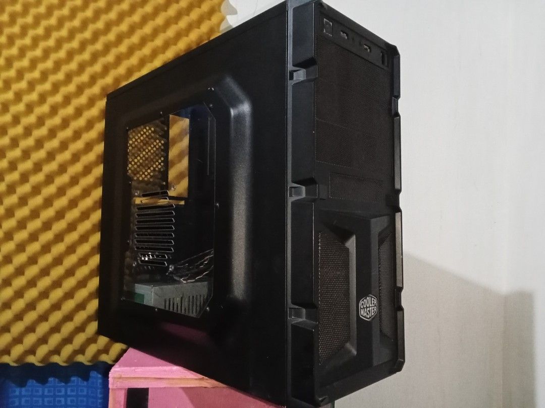 Coolermaster Gaming Pc Case W 600w Powerlogic Power Supply Desktop Computer Graphic Design Work