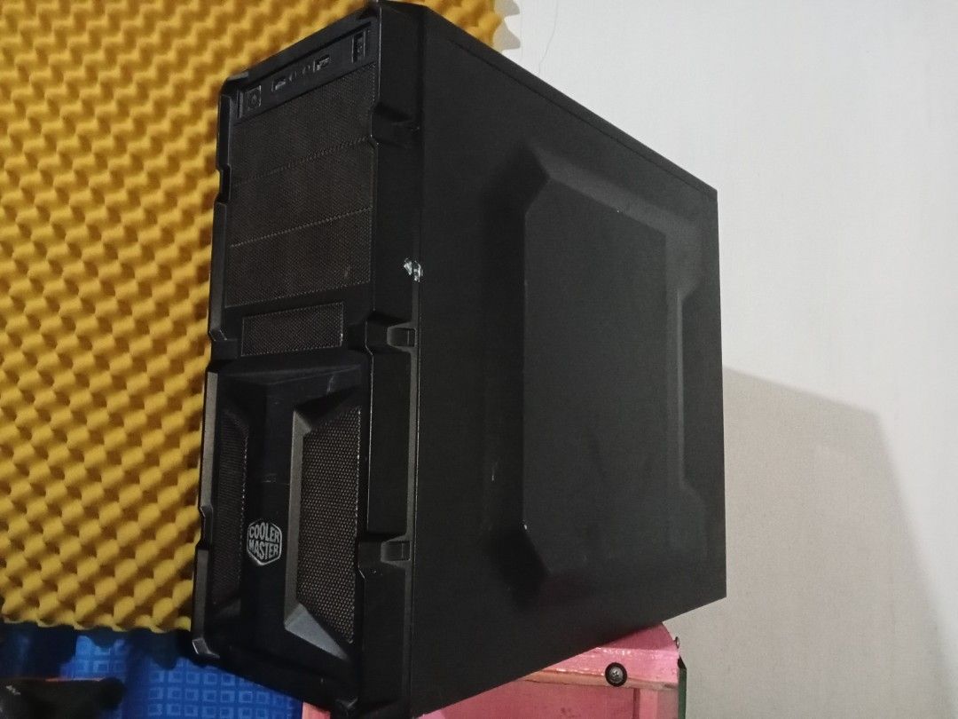 Coolermaster Gaming Pc Case W 600w Powerlogic Power Supply Desktop Computer Graphic Design Work