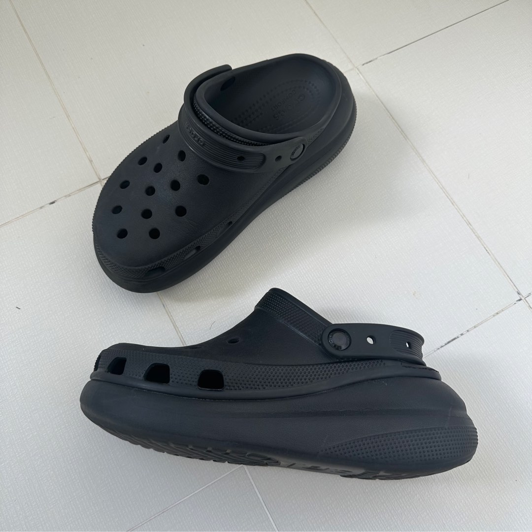 Authentic Crush Clog in Black Crocs Platform, Women's Fashion, Footwear, Flipflops and Slides on ...