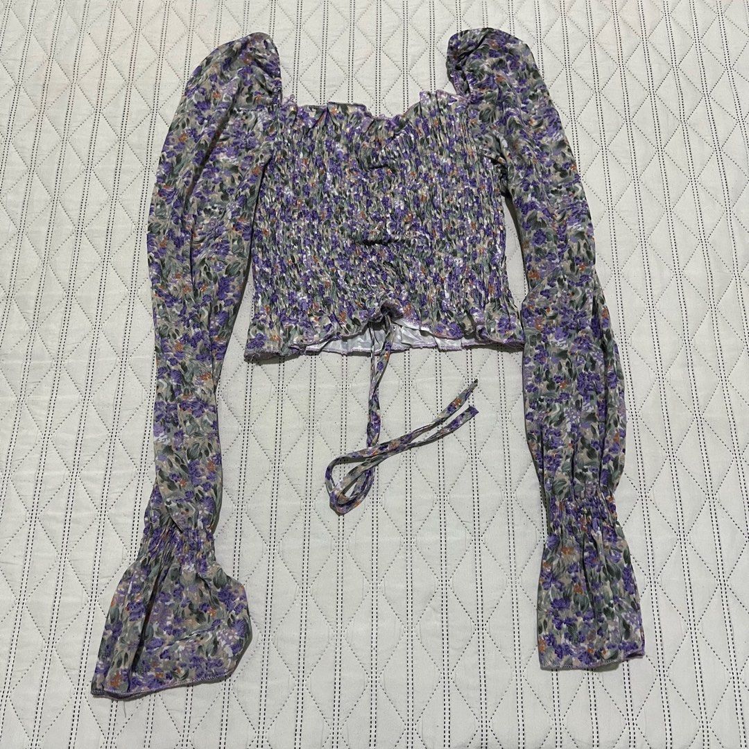 Dainty Top, Women's Fashion, Tops, Blouses on Carousell