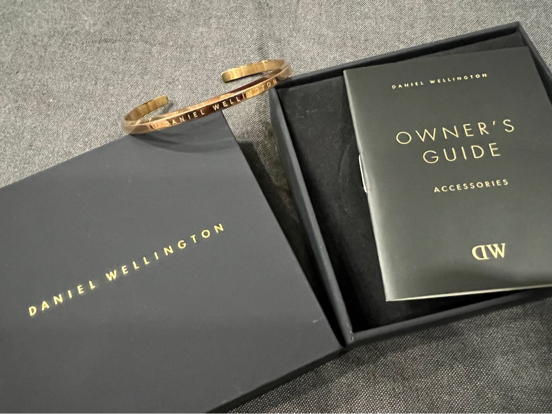 DW bracelet, Women's Fashion, Jewelry & Organisers, Bracelets on Carousell