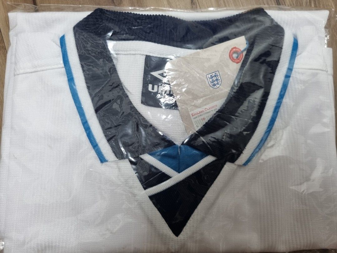 England Euro 1996 Kit, Men's Fashion, Activewear on Carousell