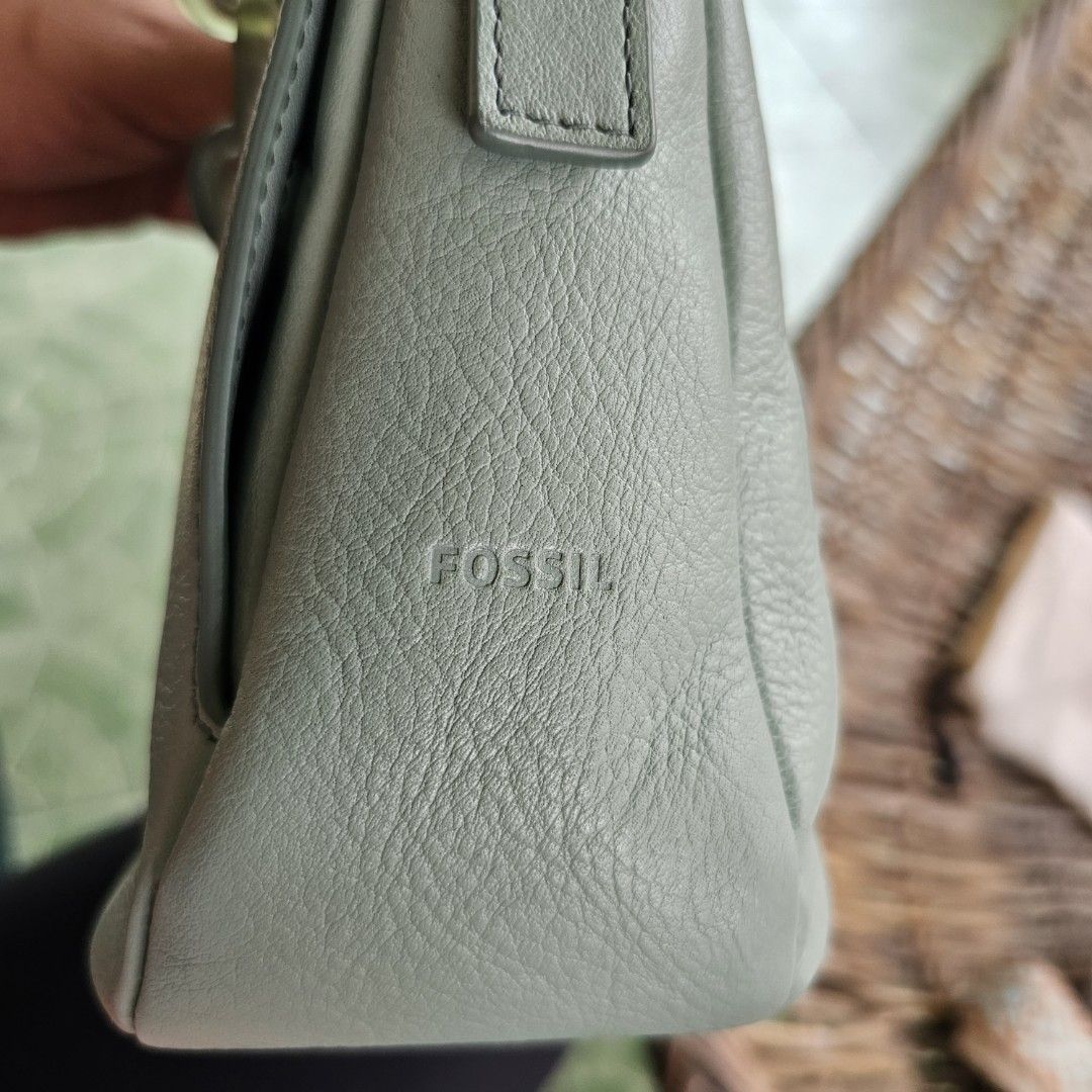 Fossil Jolie Crossbody Bag Sage Green Chain, Women's Fashion, Bags ...