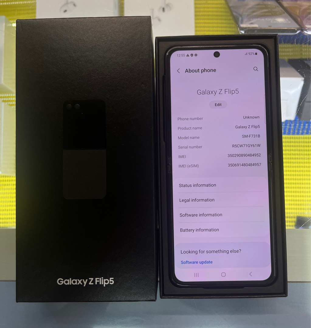 Galaxy Z Flip 5 Graphite 256GB, Mobile Phones & Gadgets, Mobile Phones ...