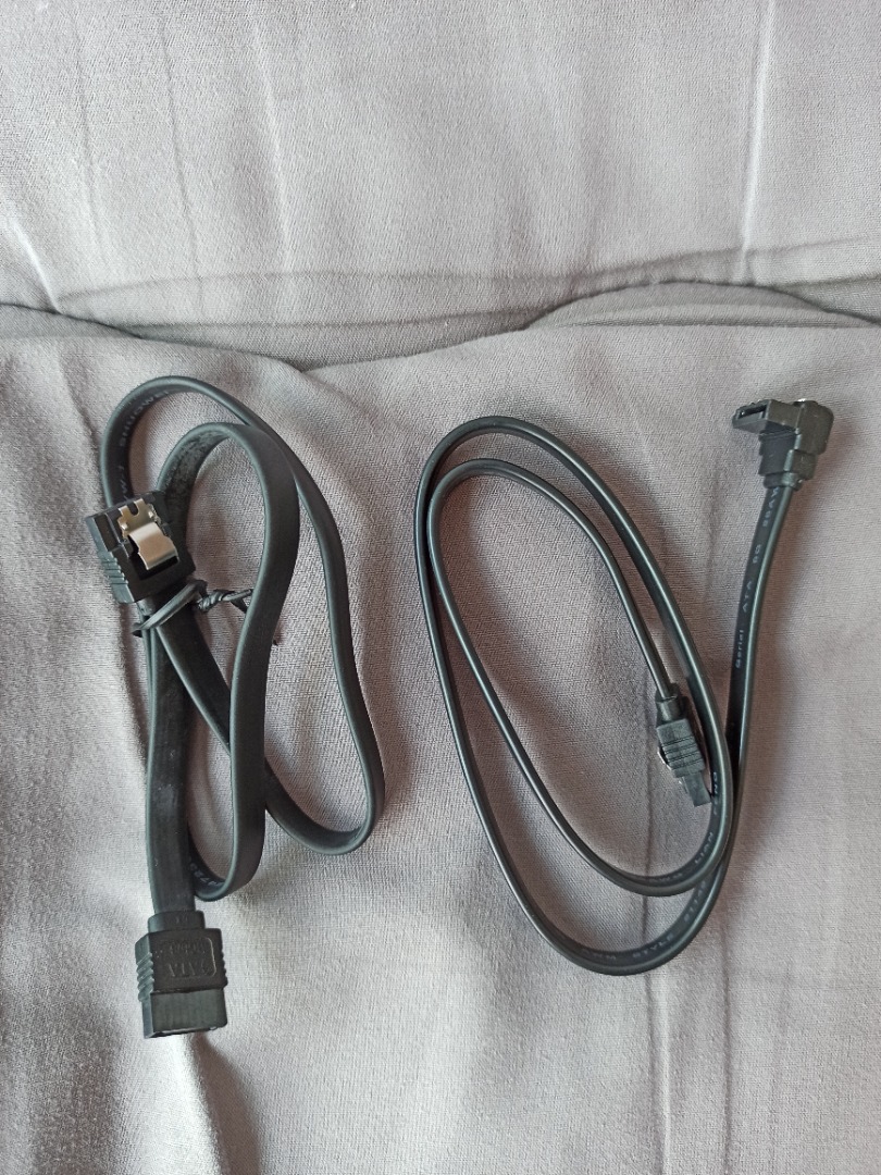 Gigabyte Sata cable, Computers & Tech, Parts & Accessories, Cables ...