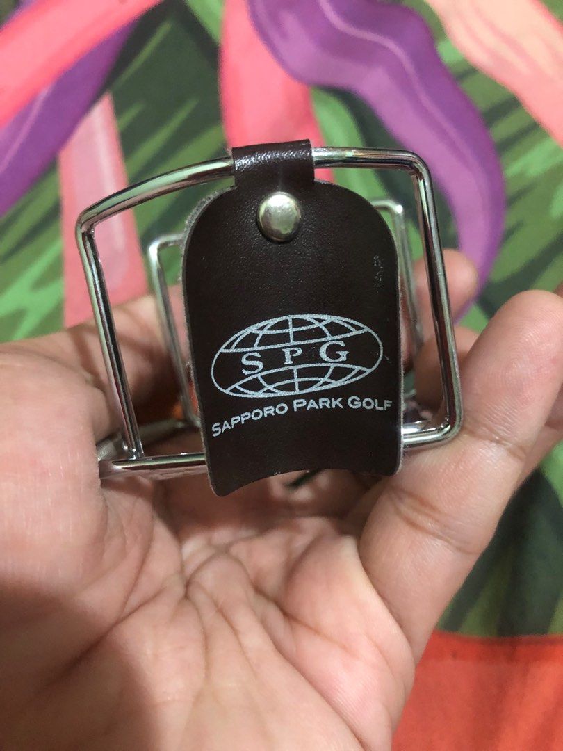 golf ball base holder, Hobbies & Toys, Memorabilia & Collectibles ...