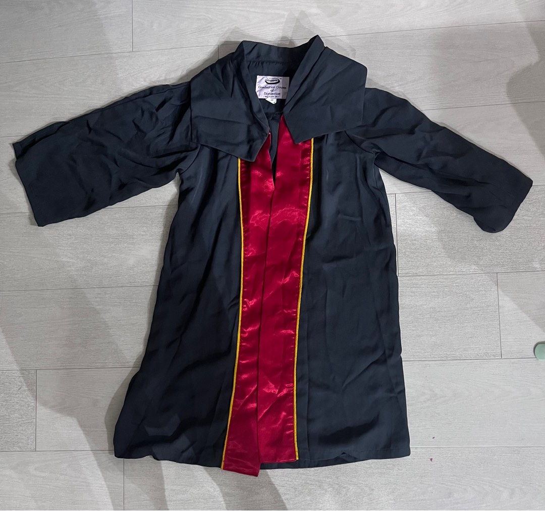 Graduation Gown, Women's Fashion, Coats, Jackets and Outerwear on Carousell
