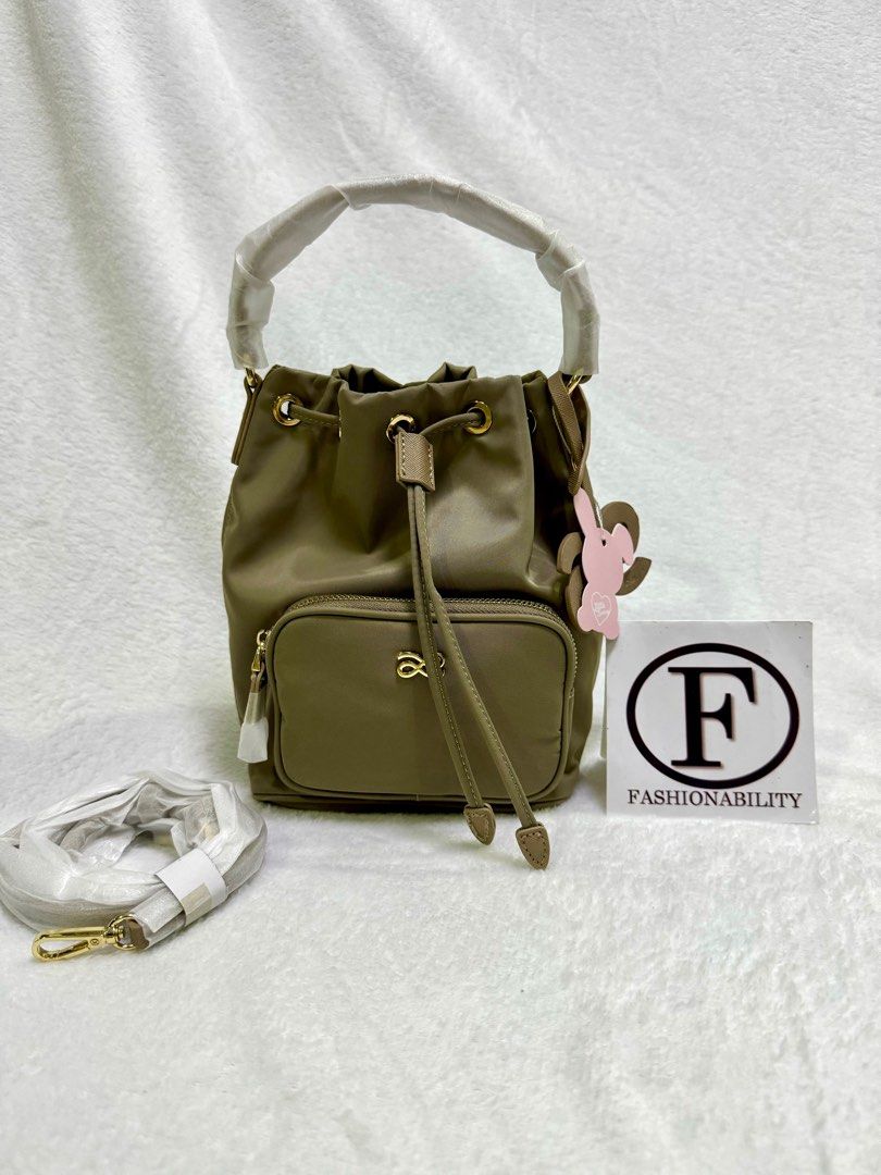 HOLB Bouquet Nylon Bag, Women's Fashion, Bags & Wallets, Tote Bags on ...
