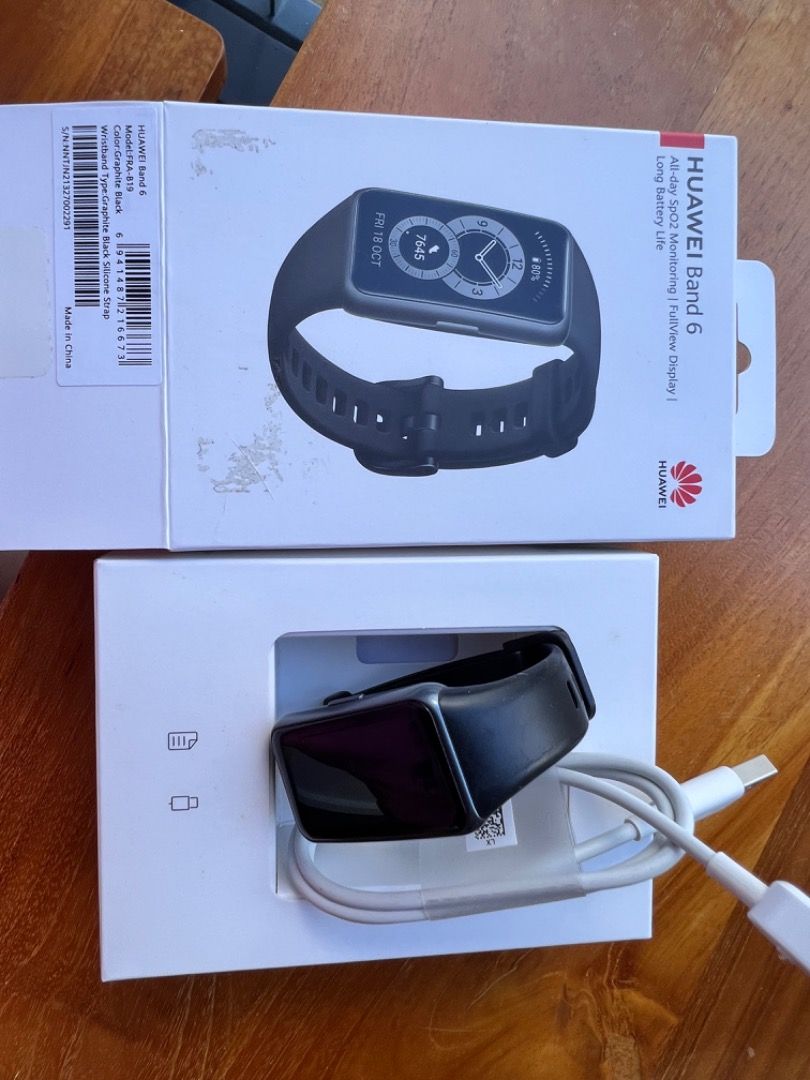 Huawei Band 6 smartwatch, Mobile Phones & Gadgets, Wearables & Smart ...