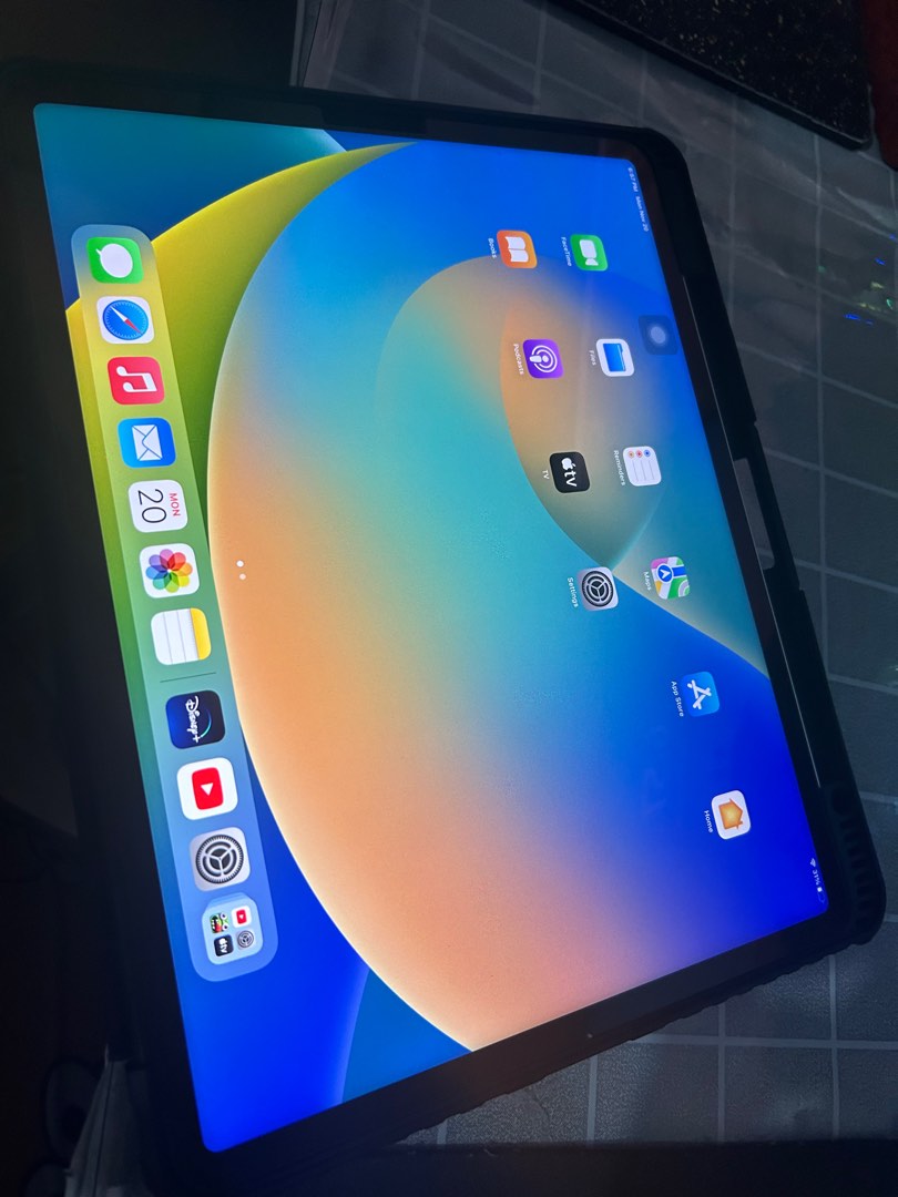 Ipad pro 12.9inch 5th gen, Mobile Phones & Gadgets, Tablets, iPad on ...