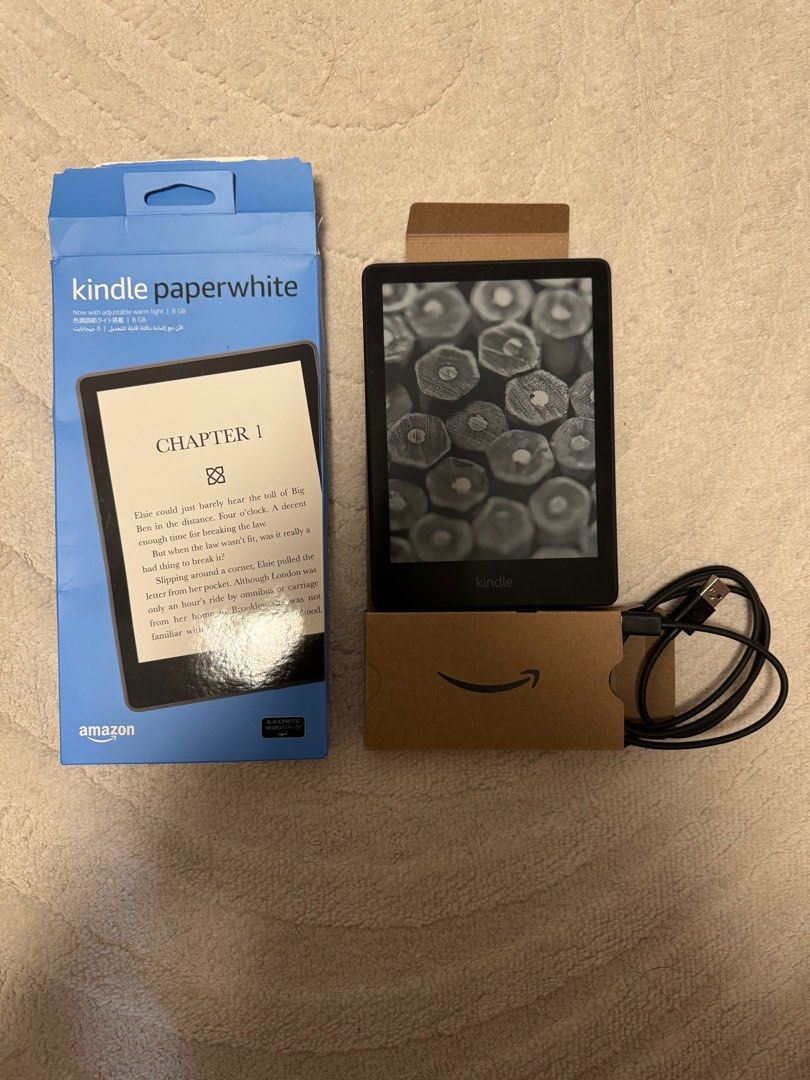 Kindle Paperwhite (8 GB) - waterproof with a 6.8" display and ...
