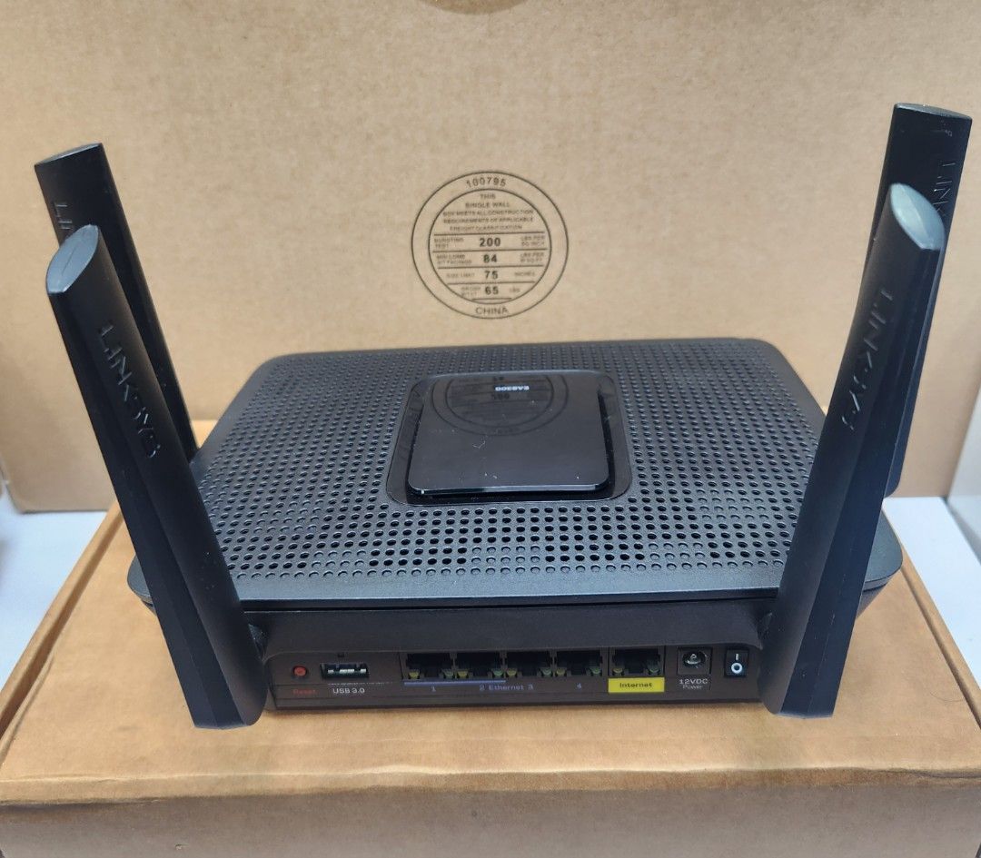 Linksys EA8300 Max-Stream AC2200 Tri-Band Wi-Fi Router., 電腦＆科技, 電腦周邊及配件 ...