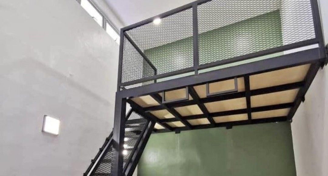 LOFT AREA , EXTRA ROOM, SURAU , MINI OFFICE, Furniture & Home Living ...