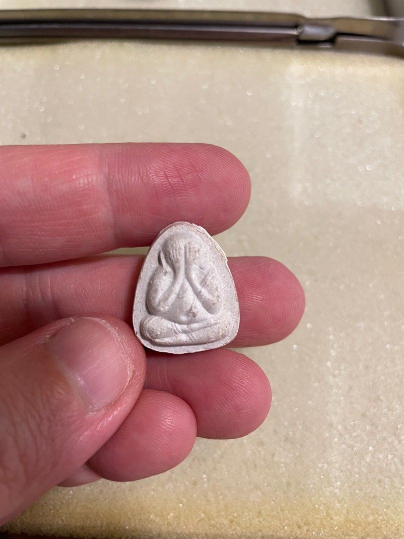 Lp Toh Pidta be 2538 Lang Yant Na Roon 108, Hobbies & Toys, Memorabilia ...