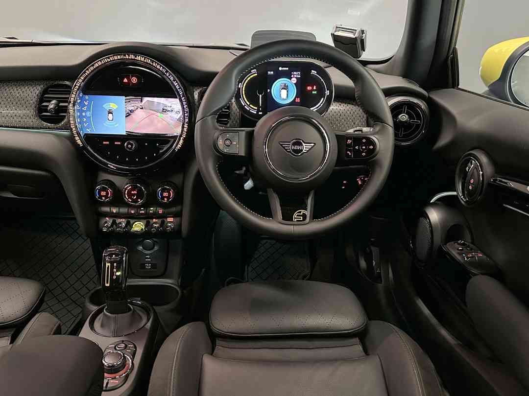 MINI COOPER SE (BEV) SR ADPT LED HL, Cars, Used Cars on Carousell