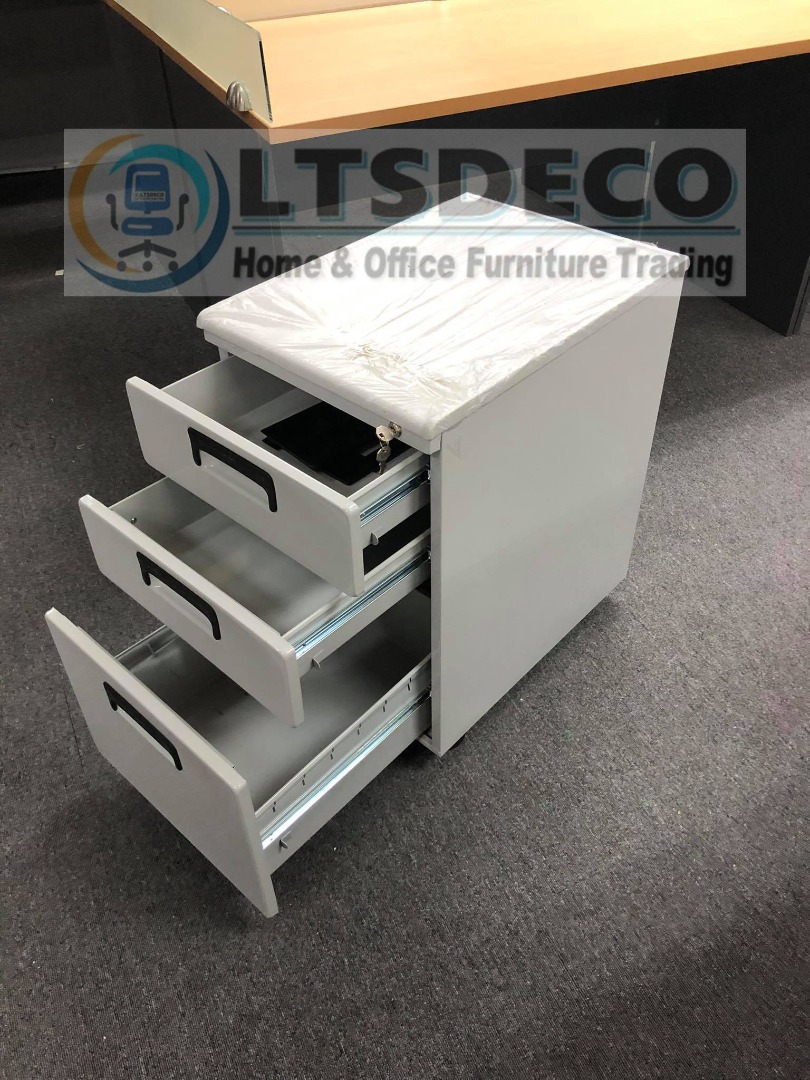 MOBILE PED OFFICE PARTITION, Furniture & Home Living, Office Furniture ...