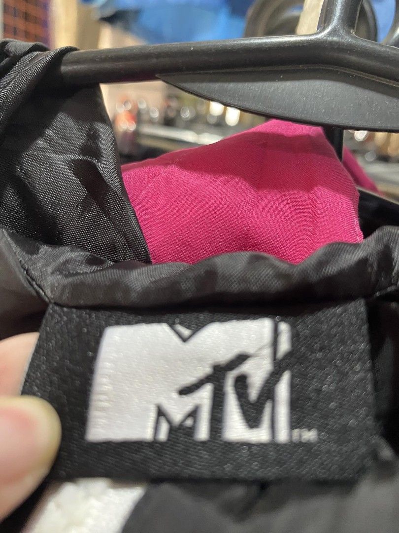 MTV Windbreaker, Men's Fashion, Coats, Jackets and Outerwear on Carousell