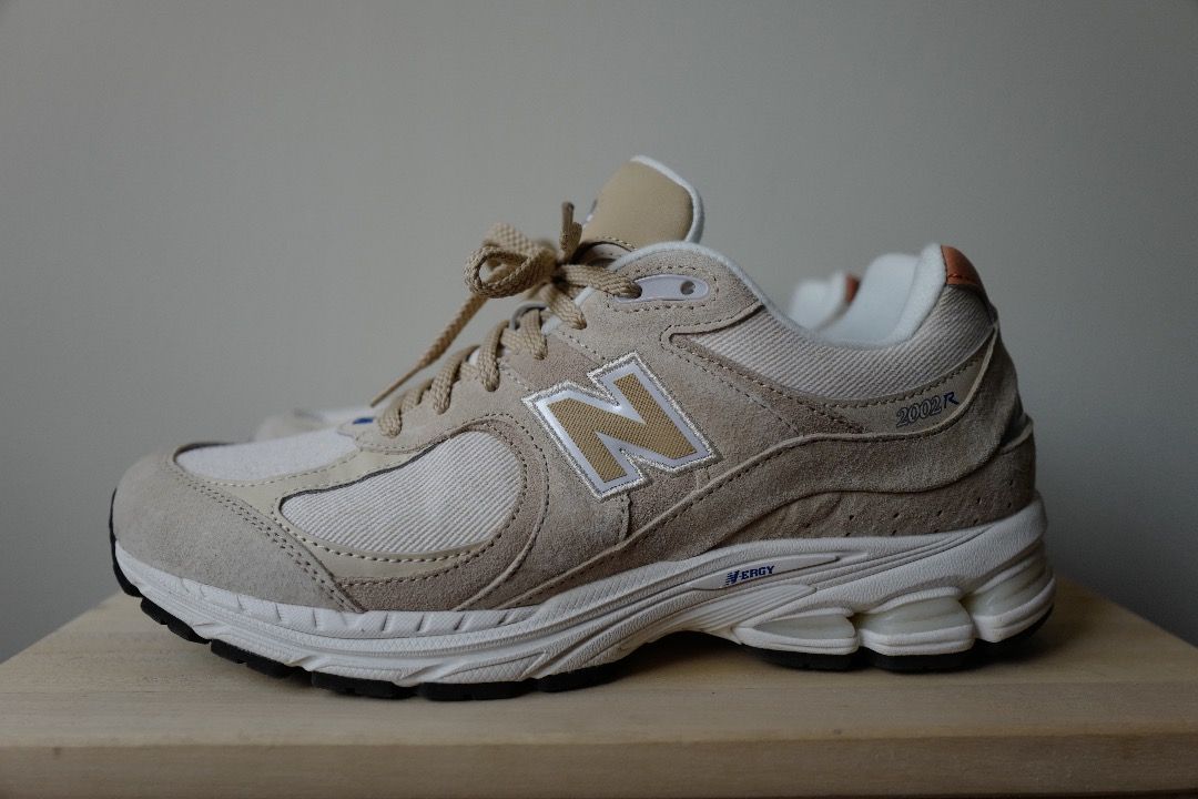New Balance 2002r (M2002REF) 100% Authentic US9.5 D, Men's Fashion ...