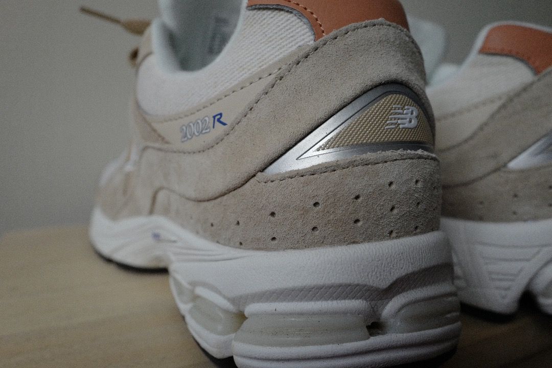 New Balance 2002r (M2002REF) 100% Authentic US9.5 D, Men's Fashion ...