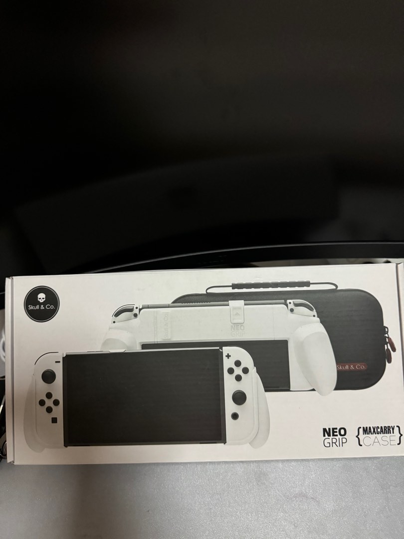 Nintendo Switch Oled Skull and co neo grip with maxcarry, Video Gaming ...