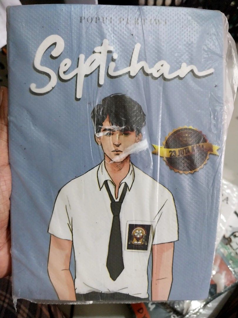 Novel Remaja Septihan, Buku & Alat Tulis, Buku di Carousell