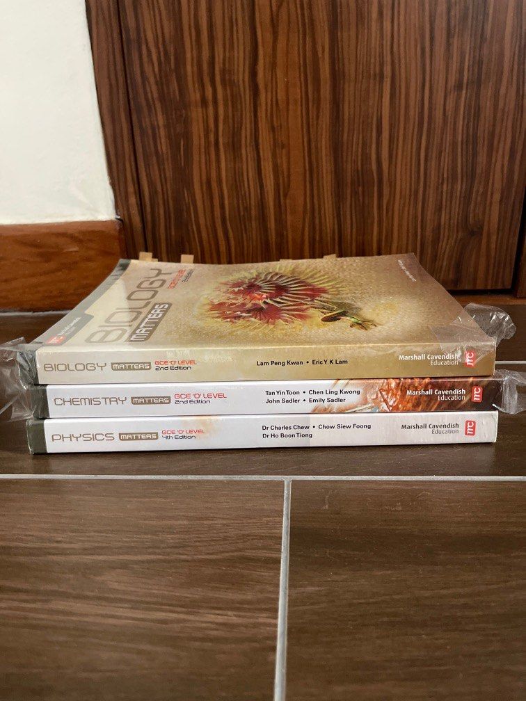 O Level Pure Science Textbook/Physics Matters/Chemistry Matters/Biology ...