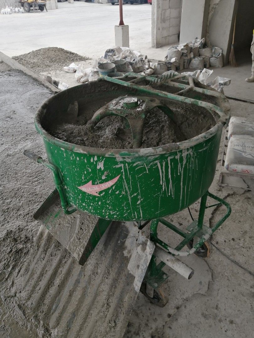 One Bagger Concrete Pan Mixer 5HP, Commercial & Industrial ...