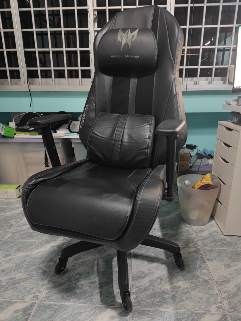 Osim predator Gaming Chair, Furniture & Home Living, Furniture, Chairs ...