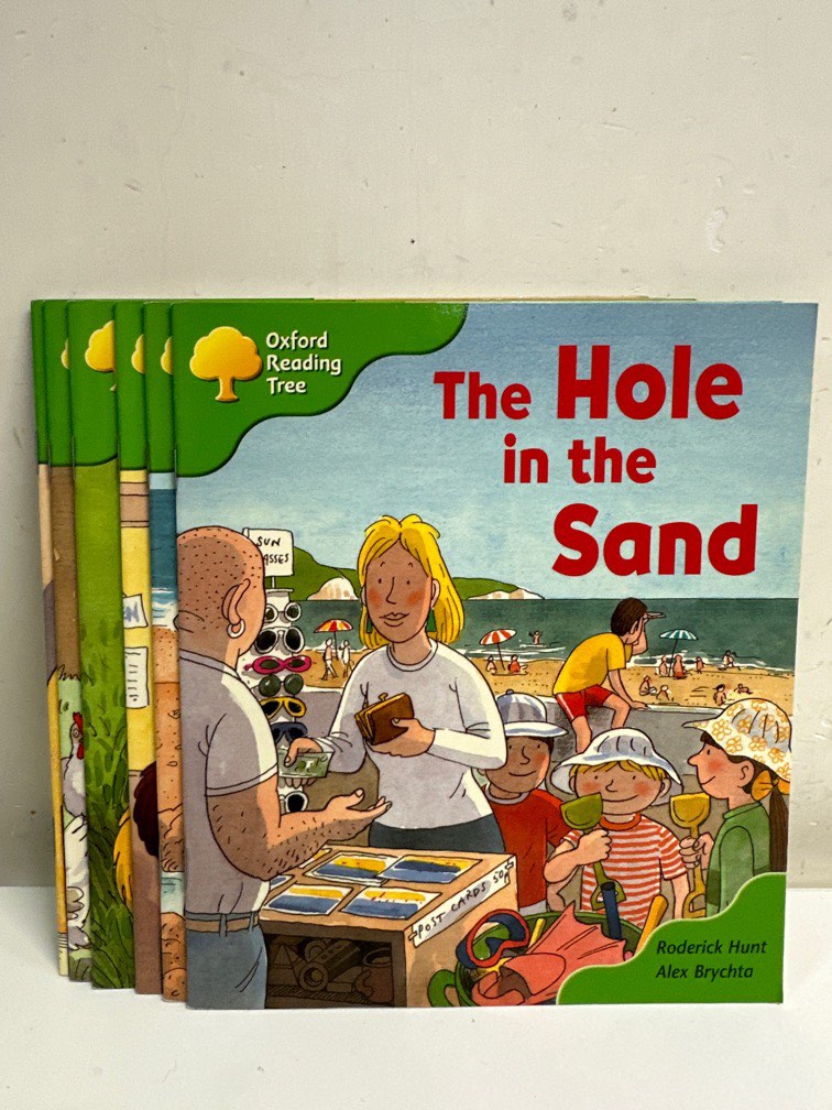 Oxford Reading Tree Stage 2, 興趣及遊戲, 書本 & 文具, 小說 & 故事書 - Carousell