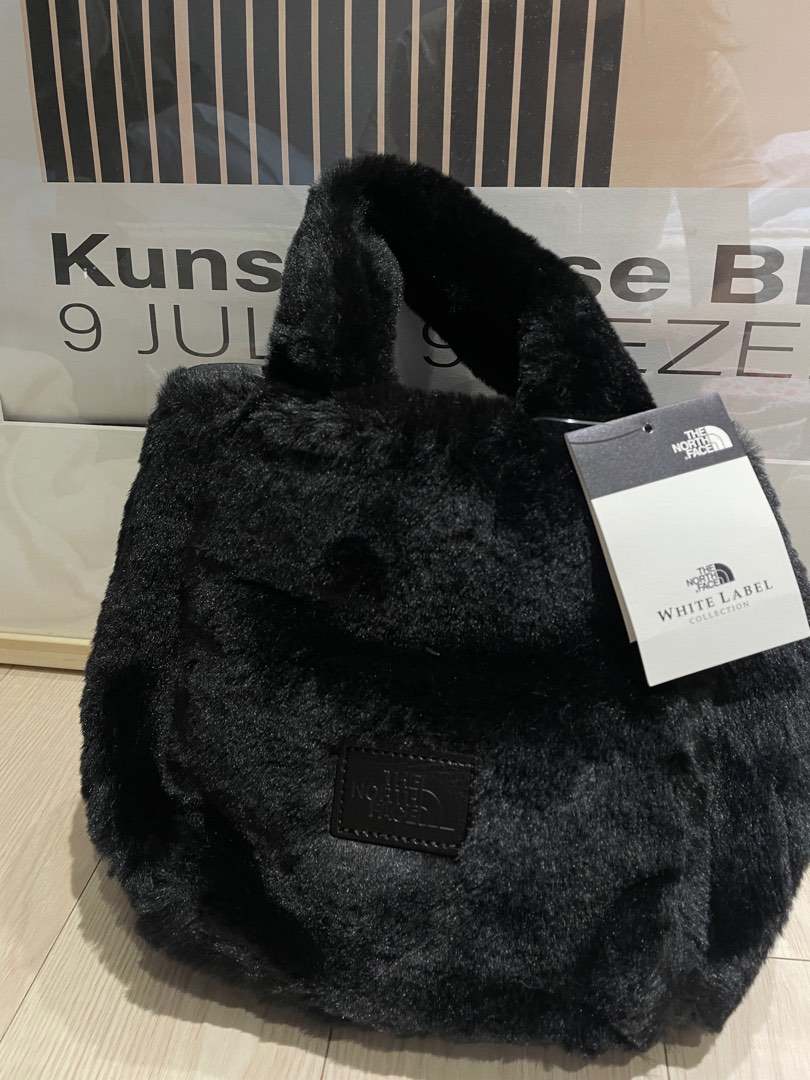 Plumpy bag, Women's Fashion, Bags & Wallets, Shoulder Bags on Carousell