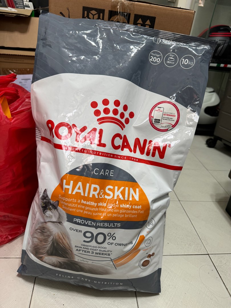 Royal Canin hair & skin 10kg, Pet Supplies, Pet Food on Carousell