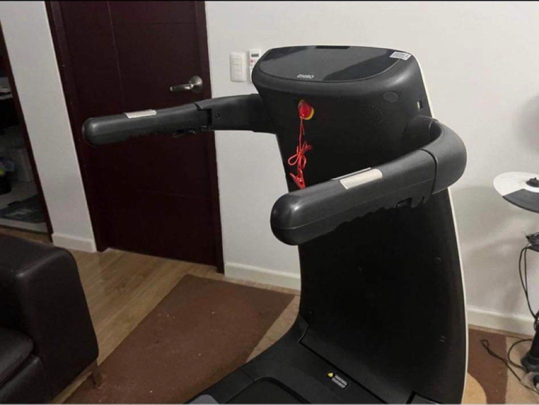RUSH SALE: HIRO SMART TREADMILL, Sports Equipment, Exercise & Fitness ...