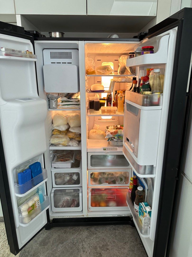 Samsung Fridge, Furniture & Home Living, Kitchenware & Tableware, Other ...