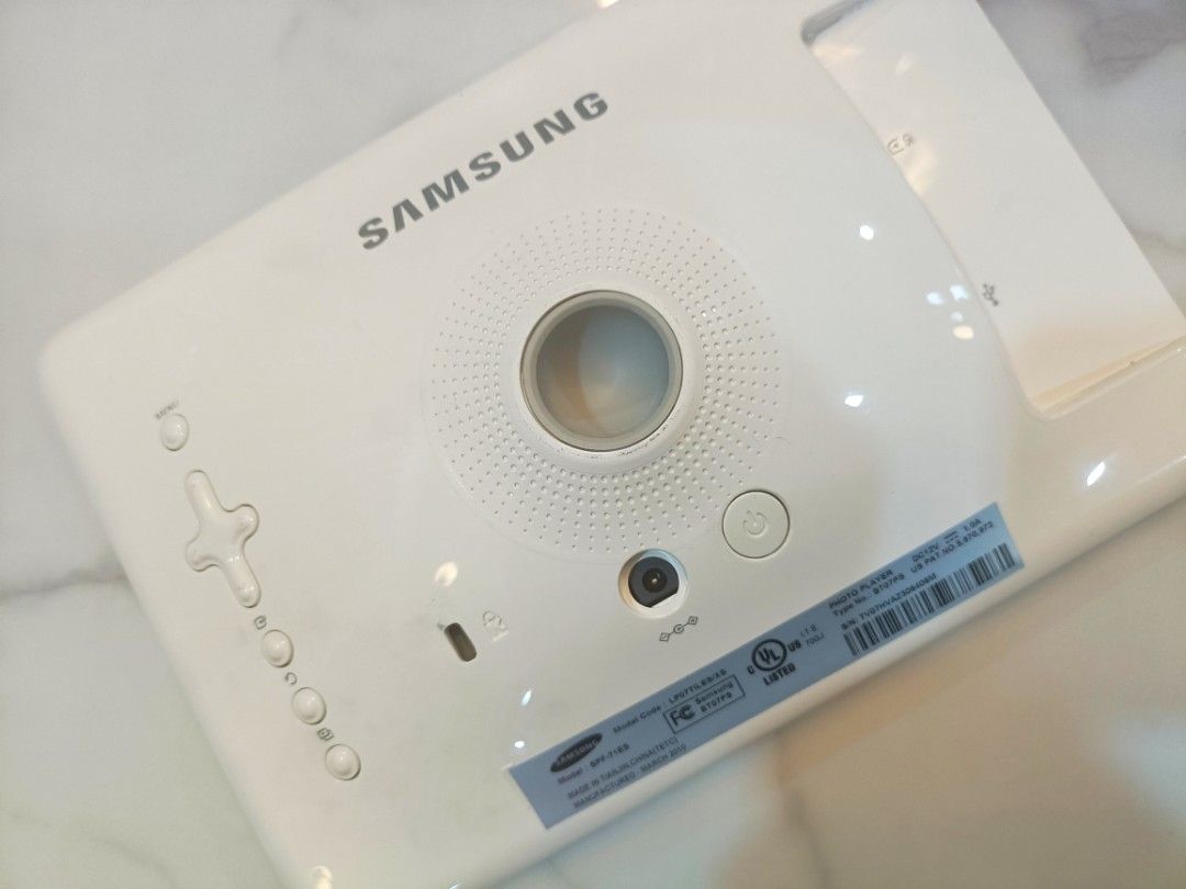 Samsung Photo player, Mobile Phones & Gadgets, Other Gadgets on Carousell