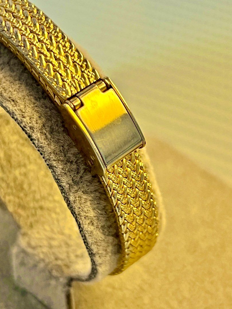 SARAH COVENTRY Vintage Cross Ladies Watch Preloved, Women's Fashion ...
