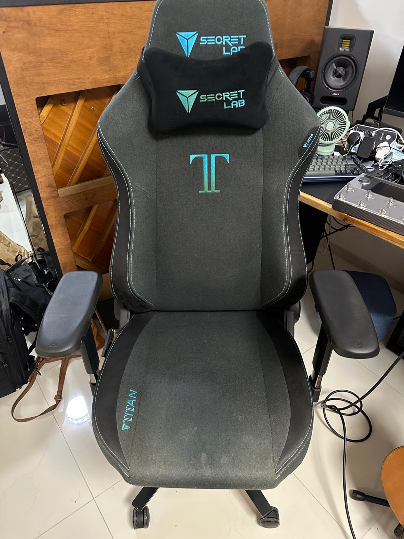 Secretlab Titan Softweave Charcoal Blue, Furniture & Home Living ...