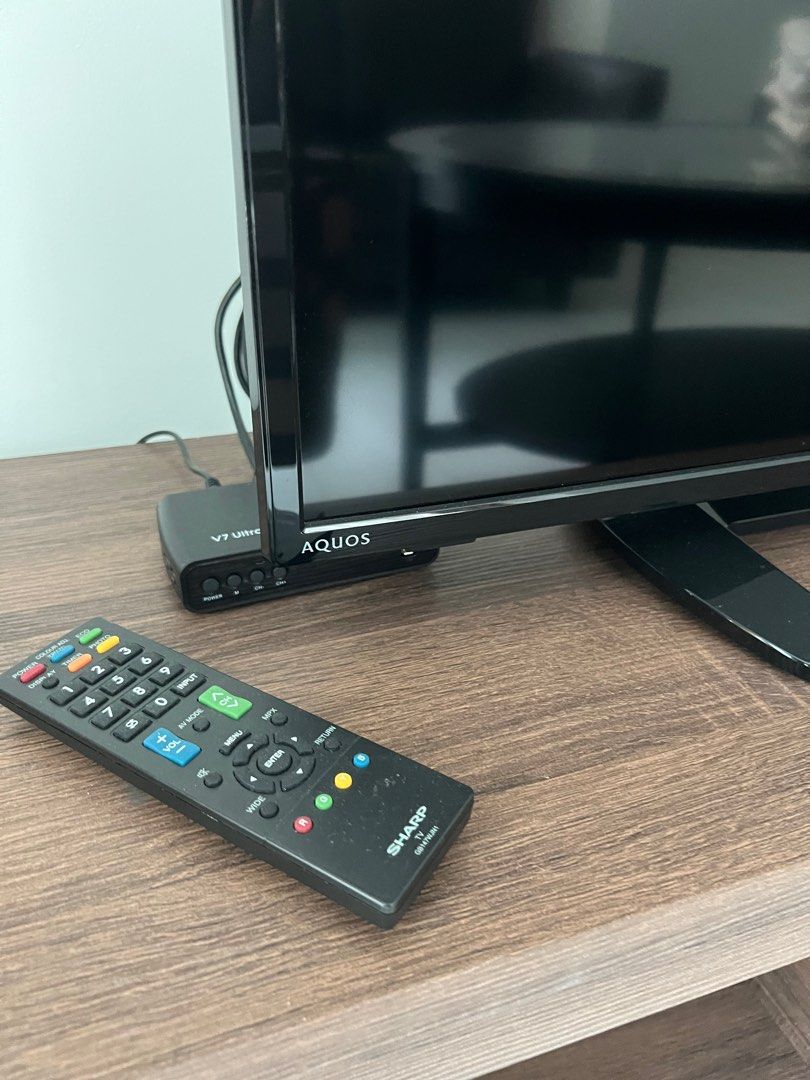 Sharp Aquos TV 40 inch, TV & Home Appliances, TV & Entertainment, TV on ...