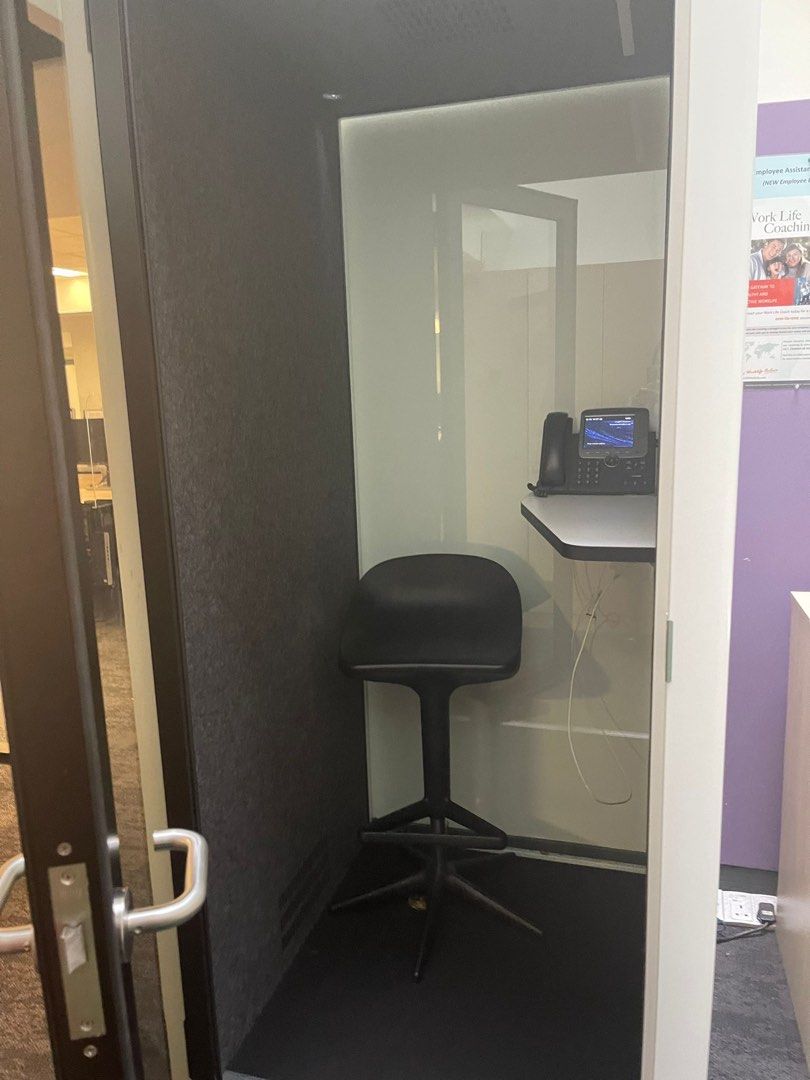 Single Pax Privacy Booth, Computers & Tech, Office & Business ...