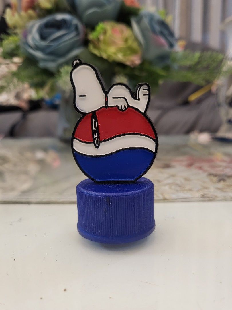 Snoopy Pepsi Bottle Caps Collection Display, Hobbies & Toys, Toys ...
