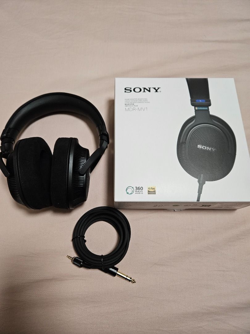 Sony MDR-V1, Audio, Headphones & Headsets on Carousell